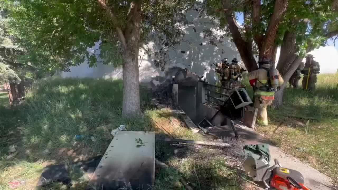 Structure fire near Palmer Park - YouTube