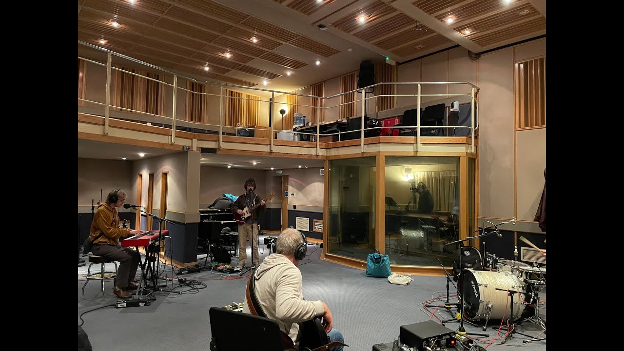 Mozart Estate - Lawrence interviewed by Marc Riley : BBC "Riley & Coe ...
