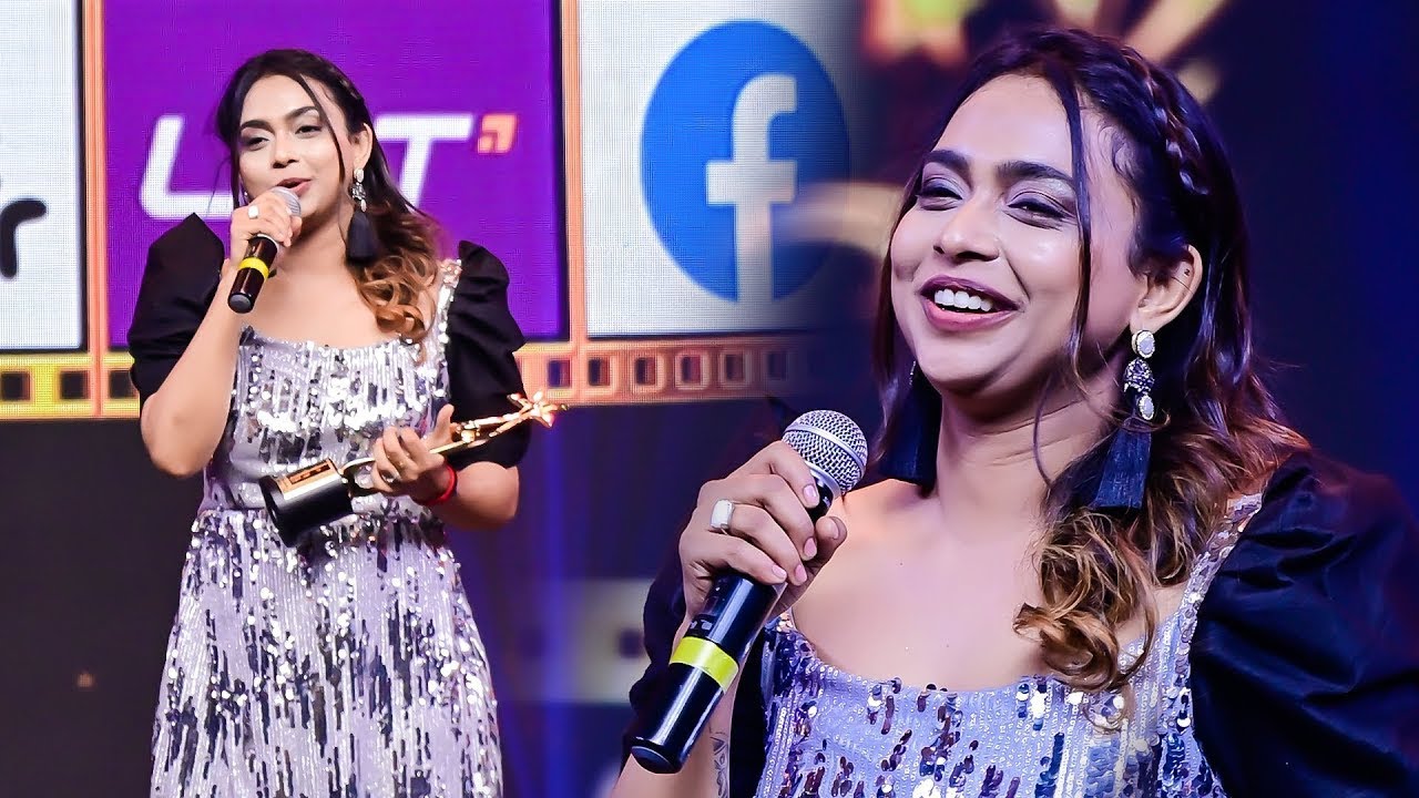 Watch Playback Singer Ananya Bhat Singing Her Favorite Song Helade ...