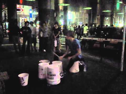 Ultrafast! The Best Street Bucket drummer!! - YouTube