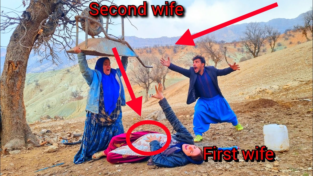 Mahtab and Reza in difficult circumstances - YouTube