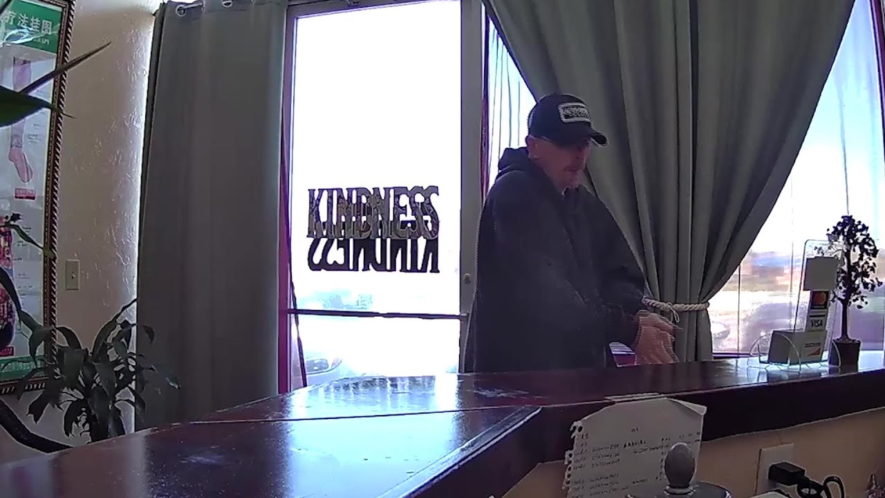 Man Allegedly Poses As Undercover Officer In Attempted Robbery Of