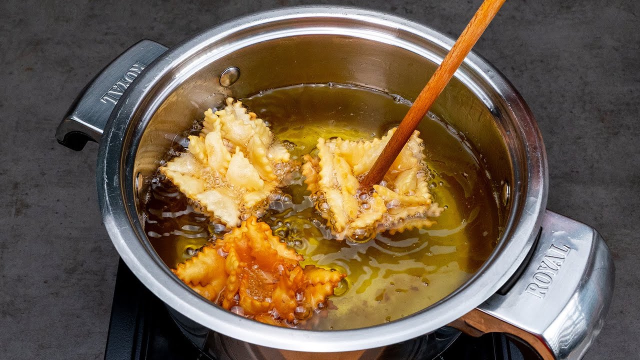 How to make crunchy flowers using the wood tablespoon. Quick dessert on ...