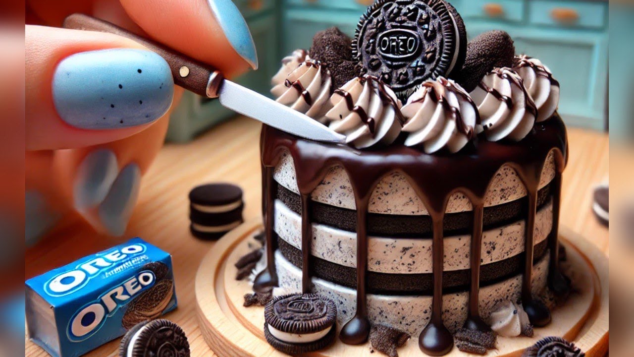 How to Make the Smallest Oreo Cake Ever! 🏆🍪 (Miniature Baking Tutorial ...