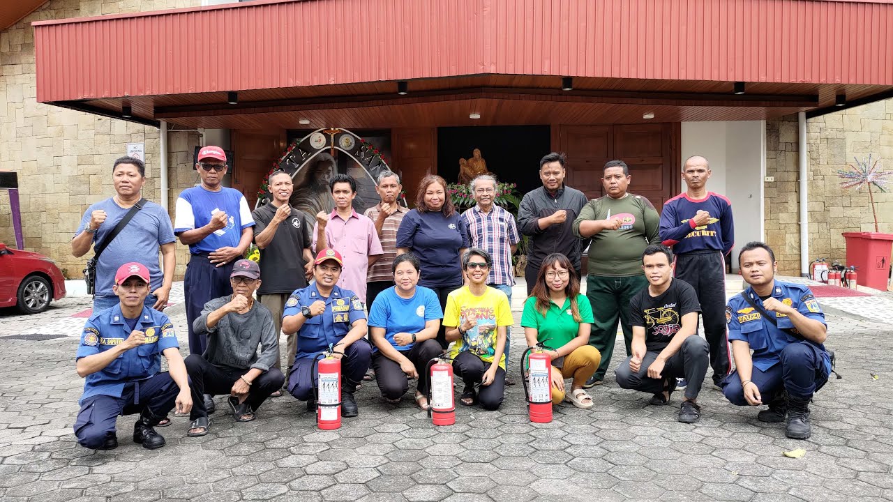 Pelatihan Damkar Untuk Karyawan & Kayawati Paroki Cijantung (25 Januari ...
