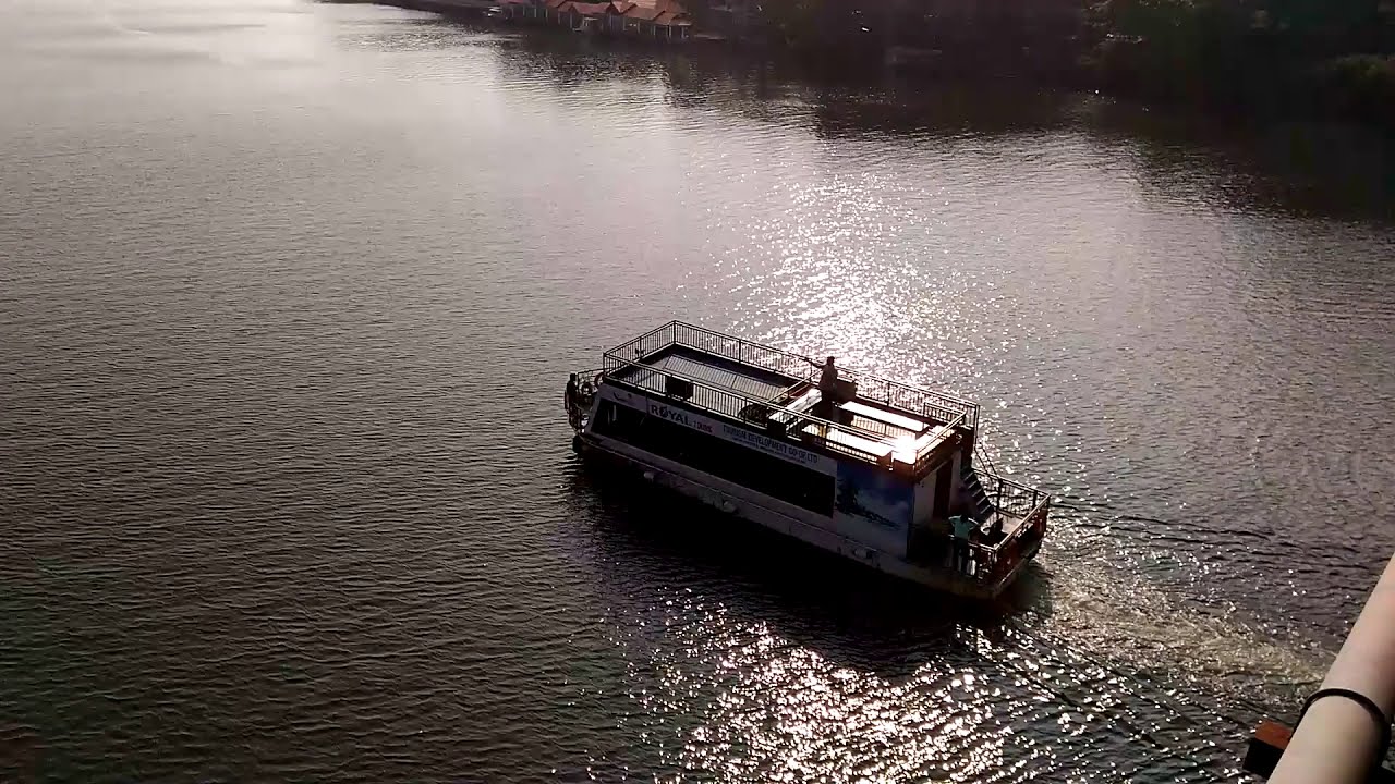 Kannur Tourism - Rooftop Boats - Parassinikadavu - Group Boating ...