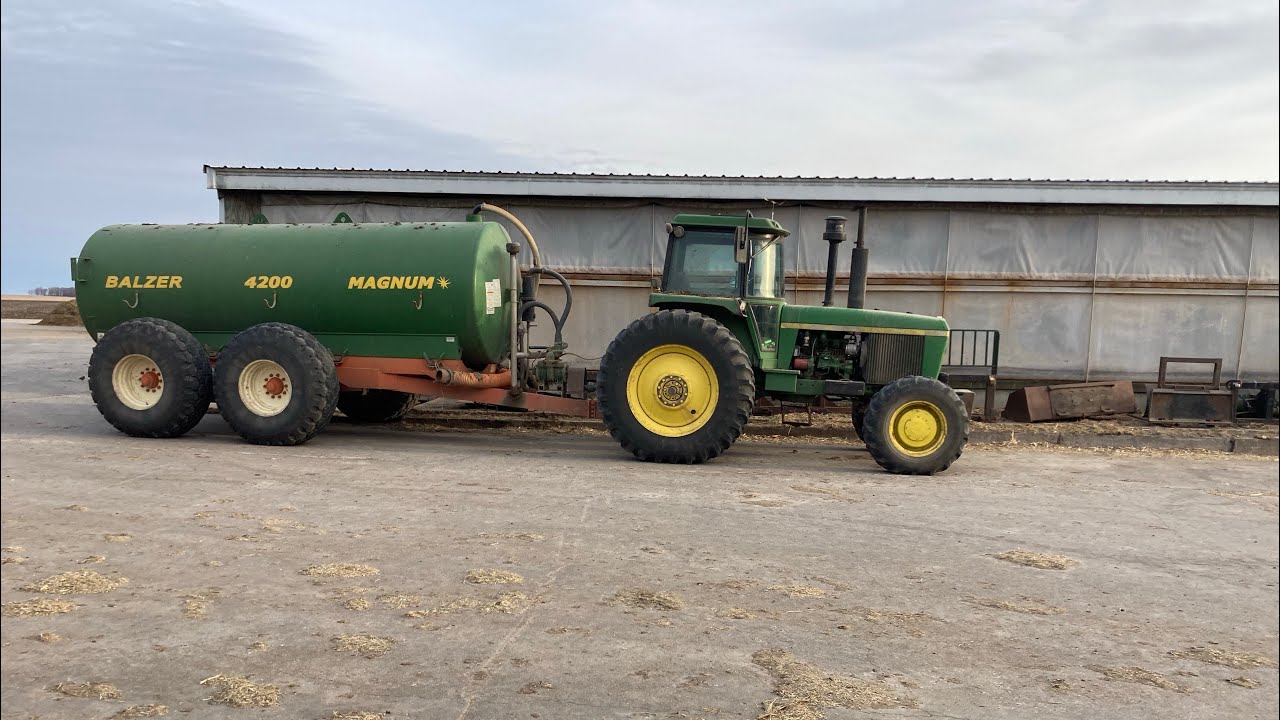 Pumping our 1.5 million gallon manure pit - YouTube