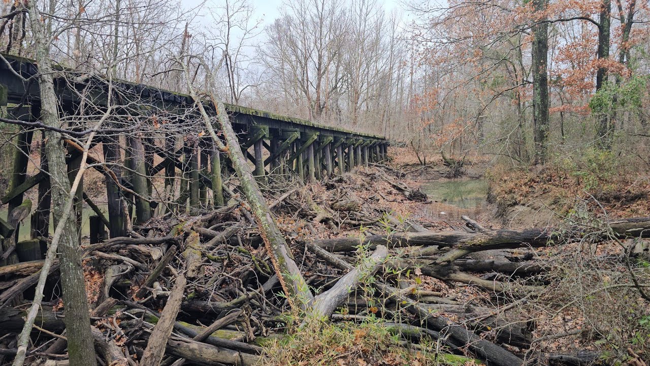 Walking Across Long Old Dangerous Clogged Bridge In Illinois - YouTube