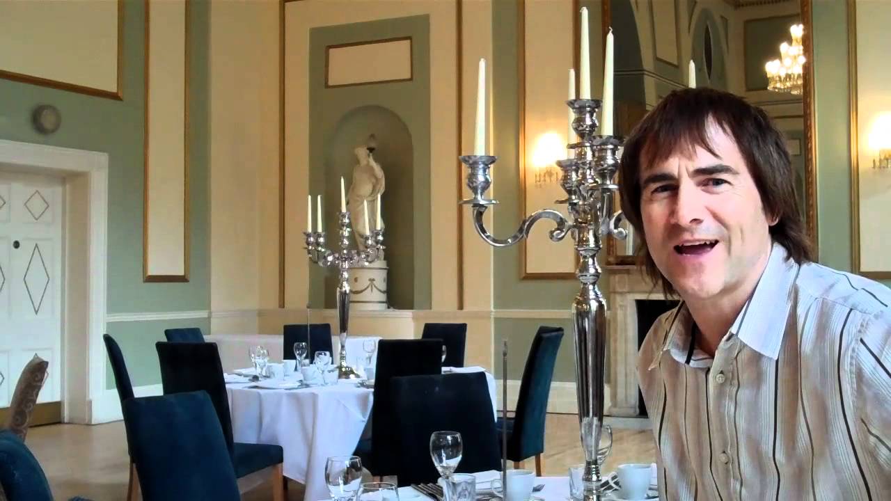 Look and Style of your Food business - YouTube