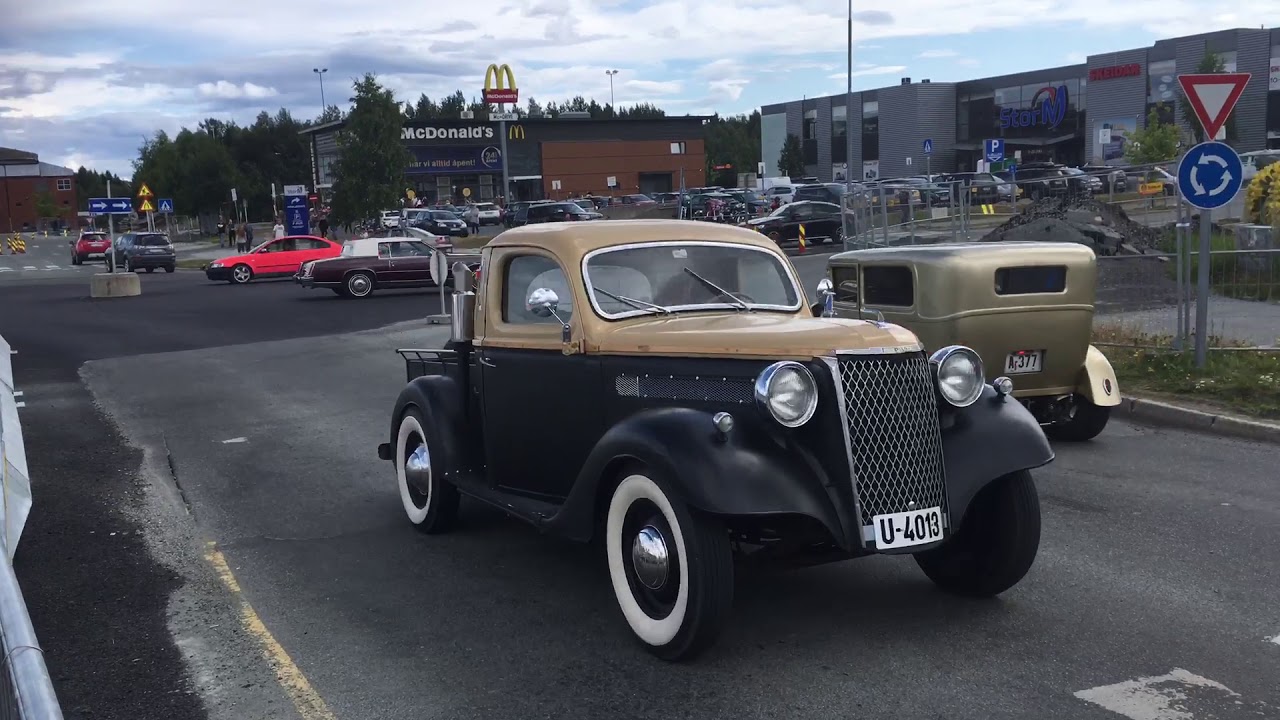 Hot rod burnout - YouTube