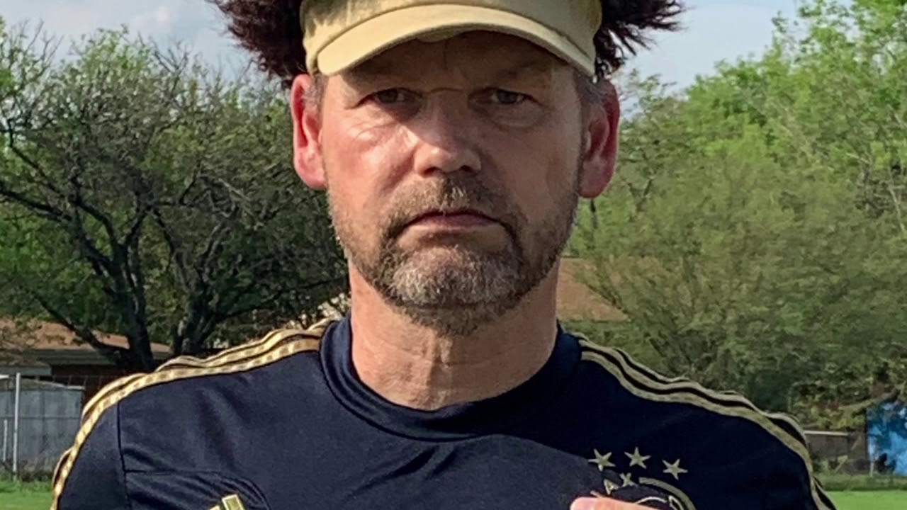 AJAX GUEST COACH BERT - YouTube