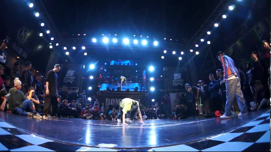 大成 Vega VS Bboy Moy Lil John | BOMB JAM 2013 2vs2 final - YouTube