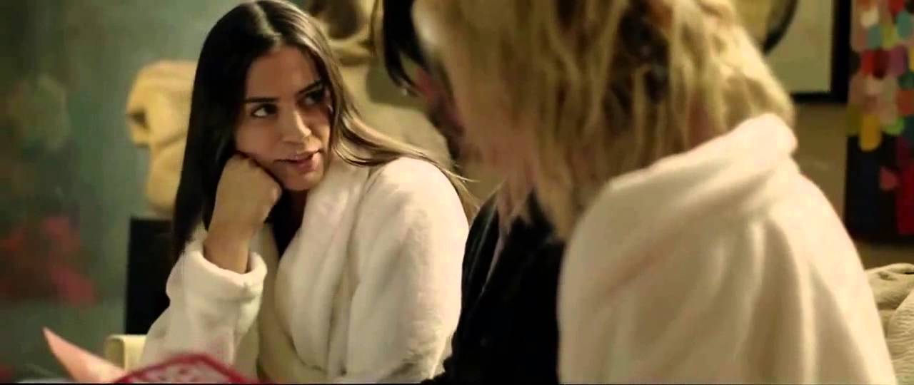 Téaser Tráiler De Knock Knock Con Keanu Reeves Y Ana De Armas Youtube 0105