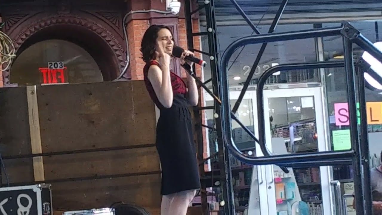 Feast Of San Gennaro NYC - Marie Anello - 2 - YouTube