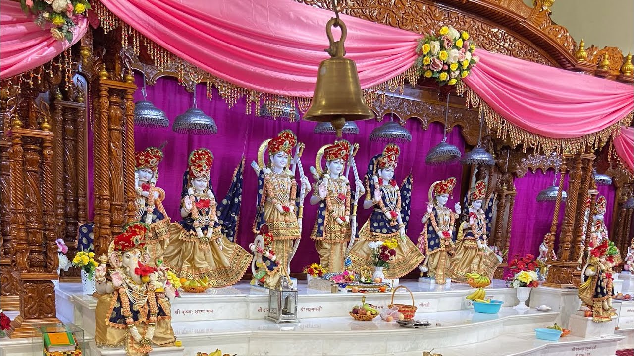 Mujhe bhakti ke rang mein ranga de #bhajan #kirtan - YouTube