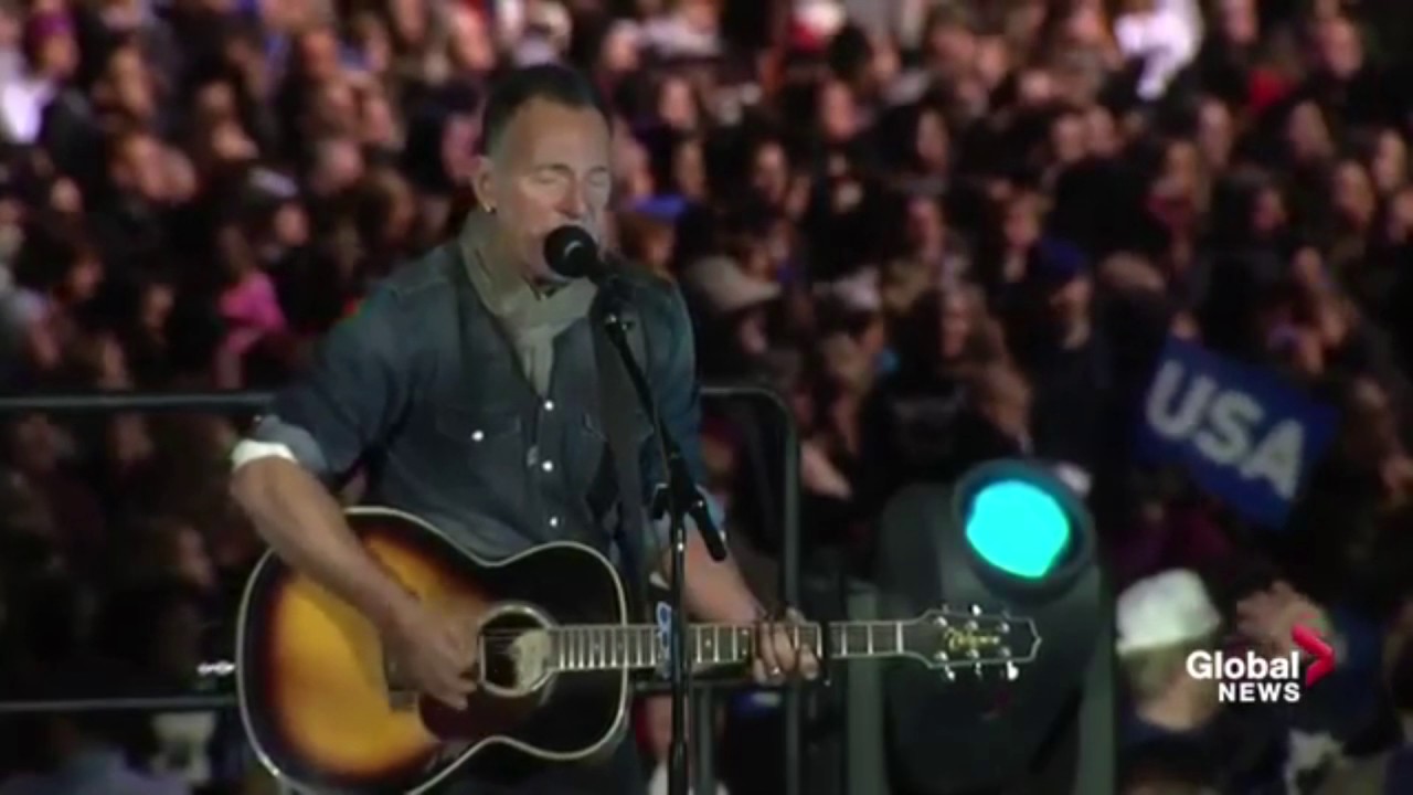 Bruce Springsteen Performs for Hillary Clinton In Philadelphia - YouTube