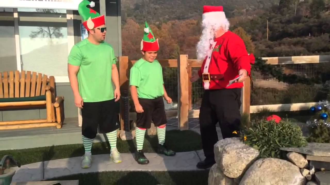 Santa's Christmas Mission - YouTube