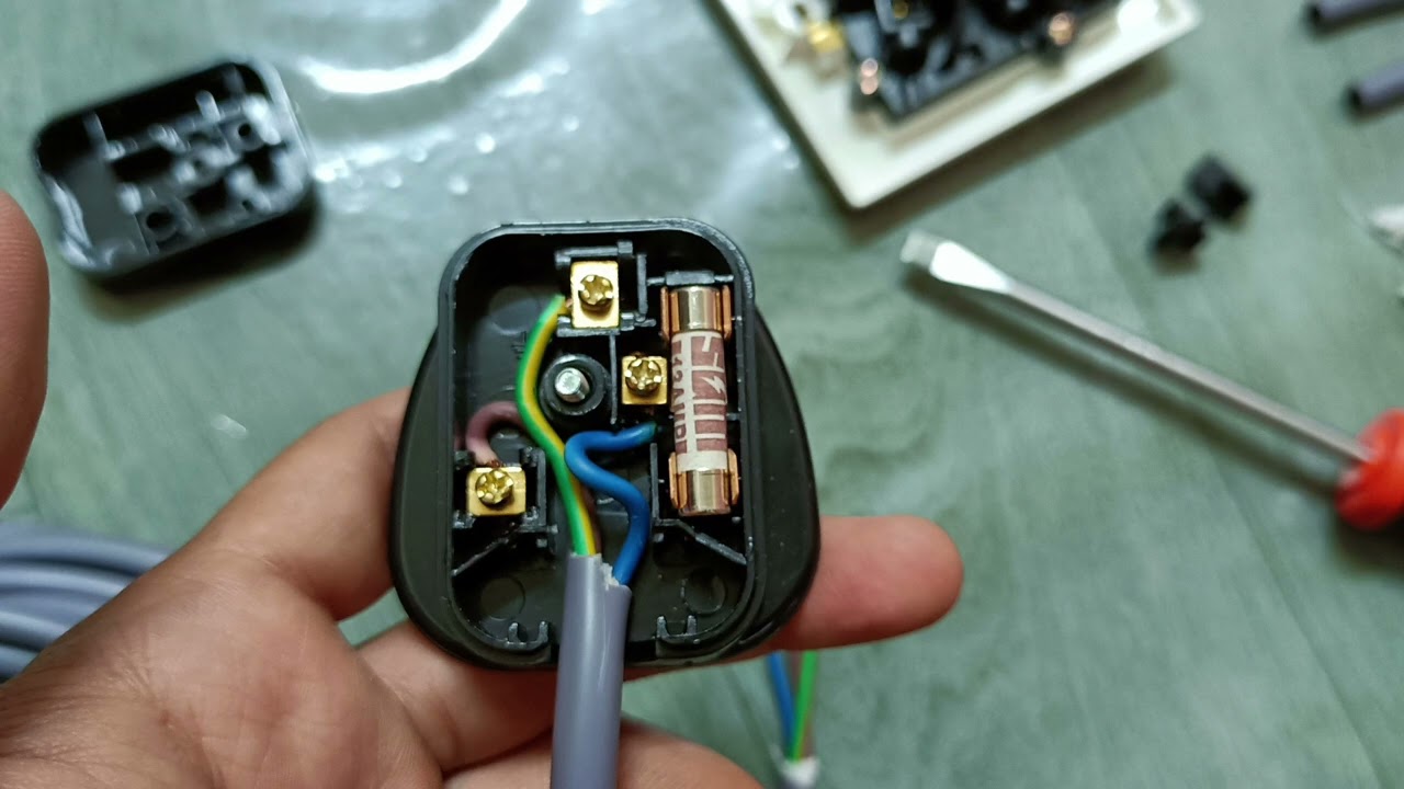 Cara DIY Wiring Plug Rumah, - YouTube