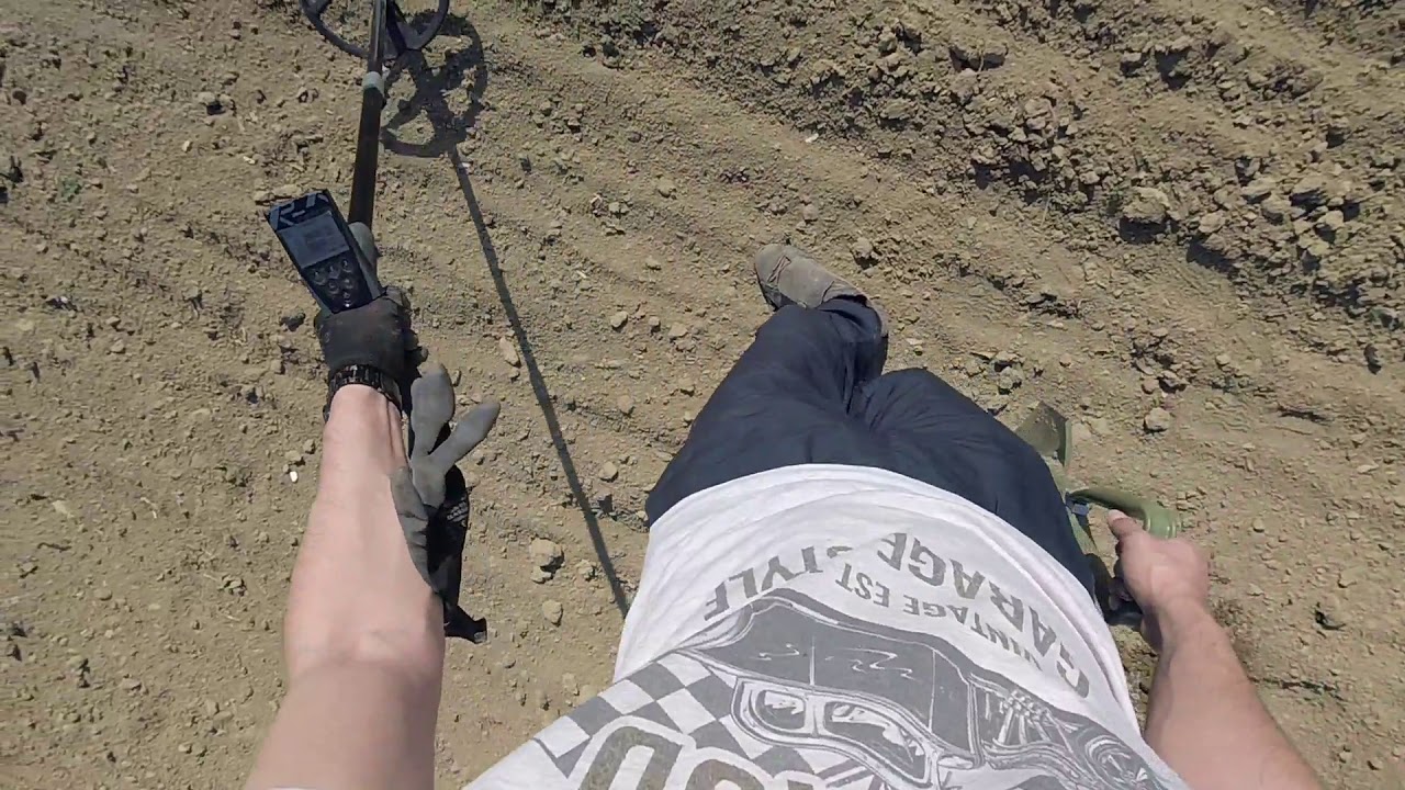 Metal Detecting #4 - YouTube