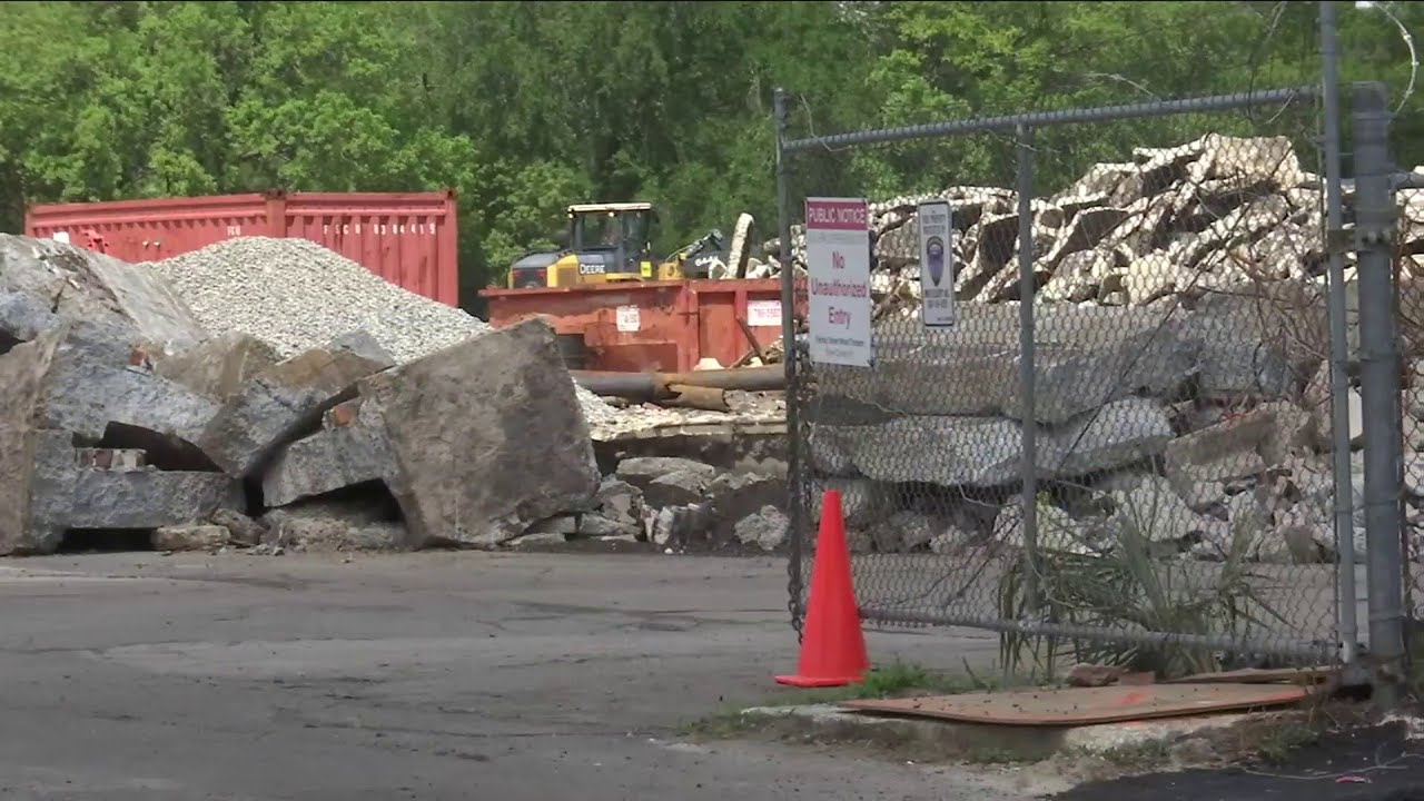 Concerns over cleanup at Superfund site - YouTube