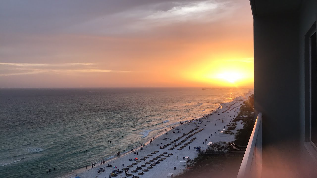 A live sunset - YouTube