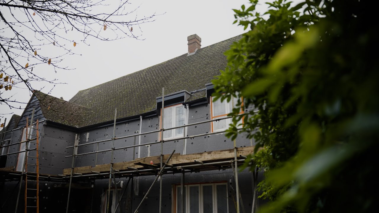 EPS & Silicone Render Install - Pro Finish Plastering - YouTube