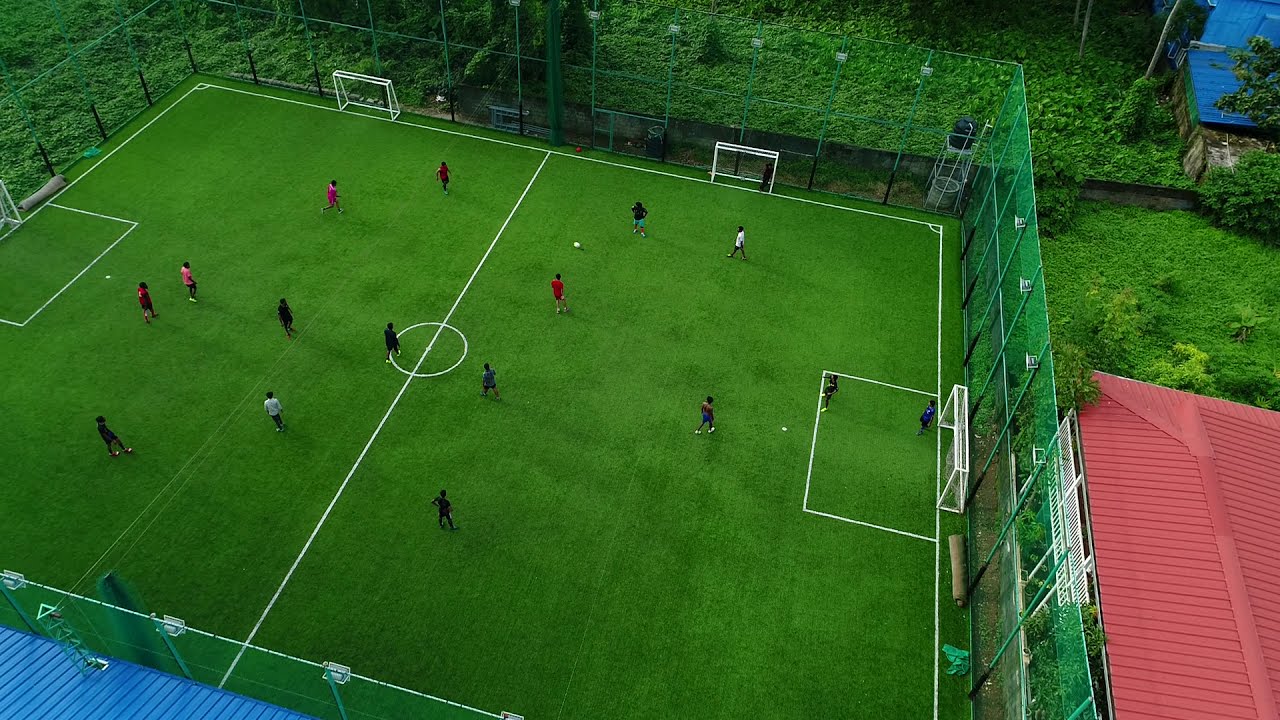 Football turf playing Experience kochi - Jabulani Sports arena - YouTube