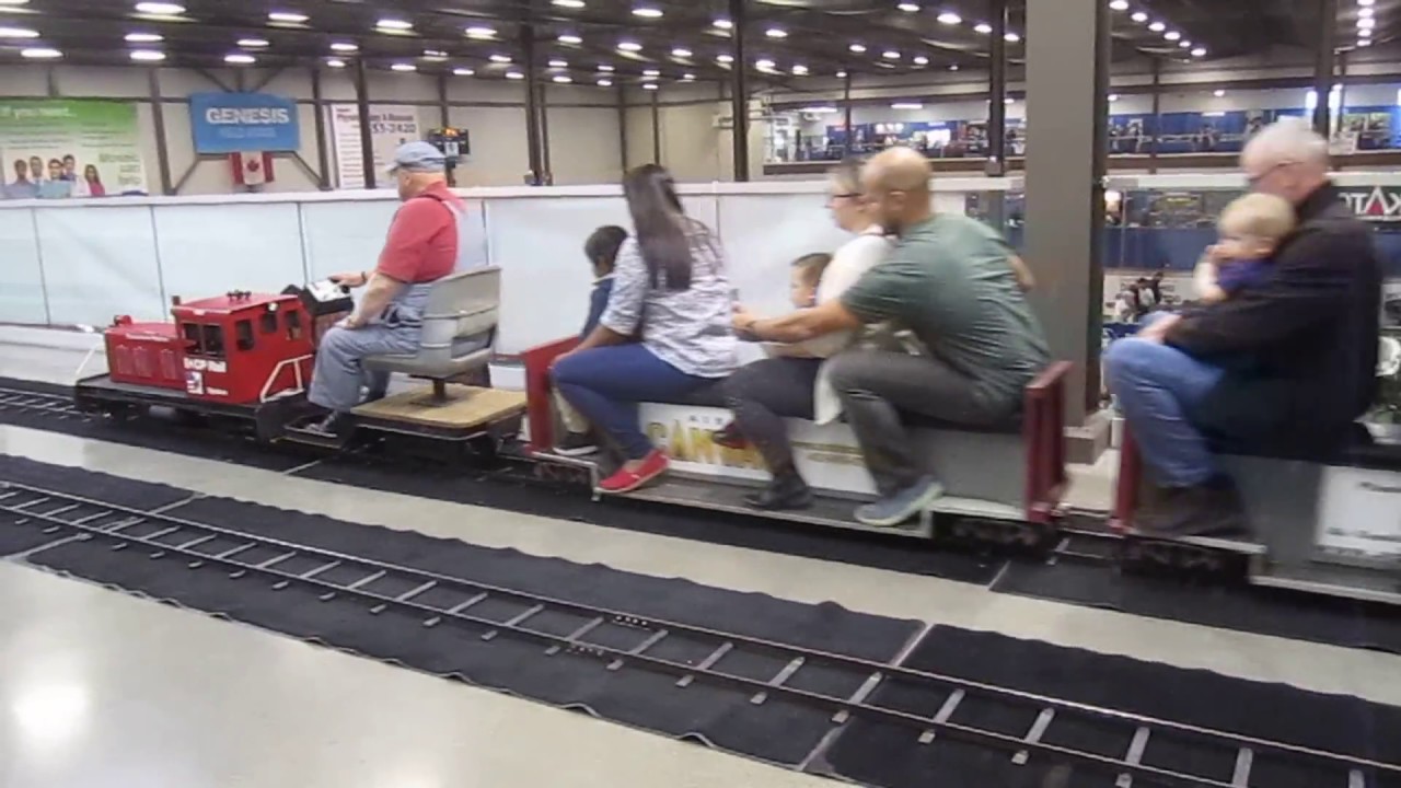 Super Train 2017. Part 3. A few of the displays, vendors and other ...