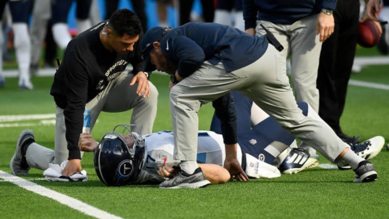 Top 10 Most Brutal Hits in NFL History | Jaw Dropping Knockouts - YouTube