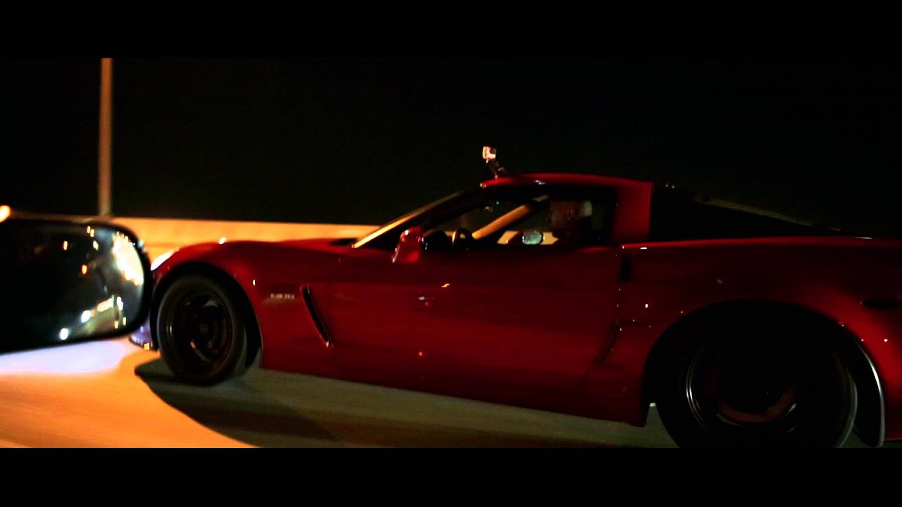 Gen 5 Viper vs C7 Z06 Street Race - YouTube