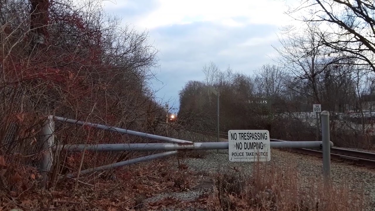 Hyundai Rotem Cab Car #1825 @ Pond Street Crossing - YouTube