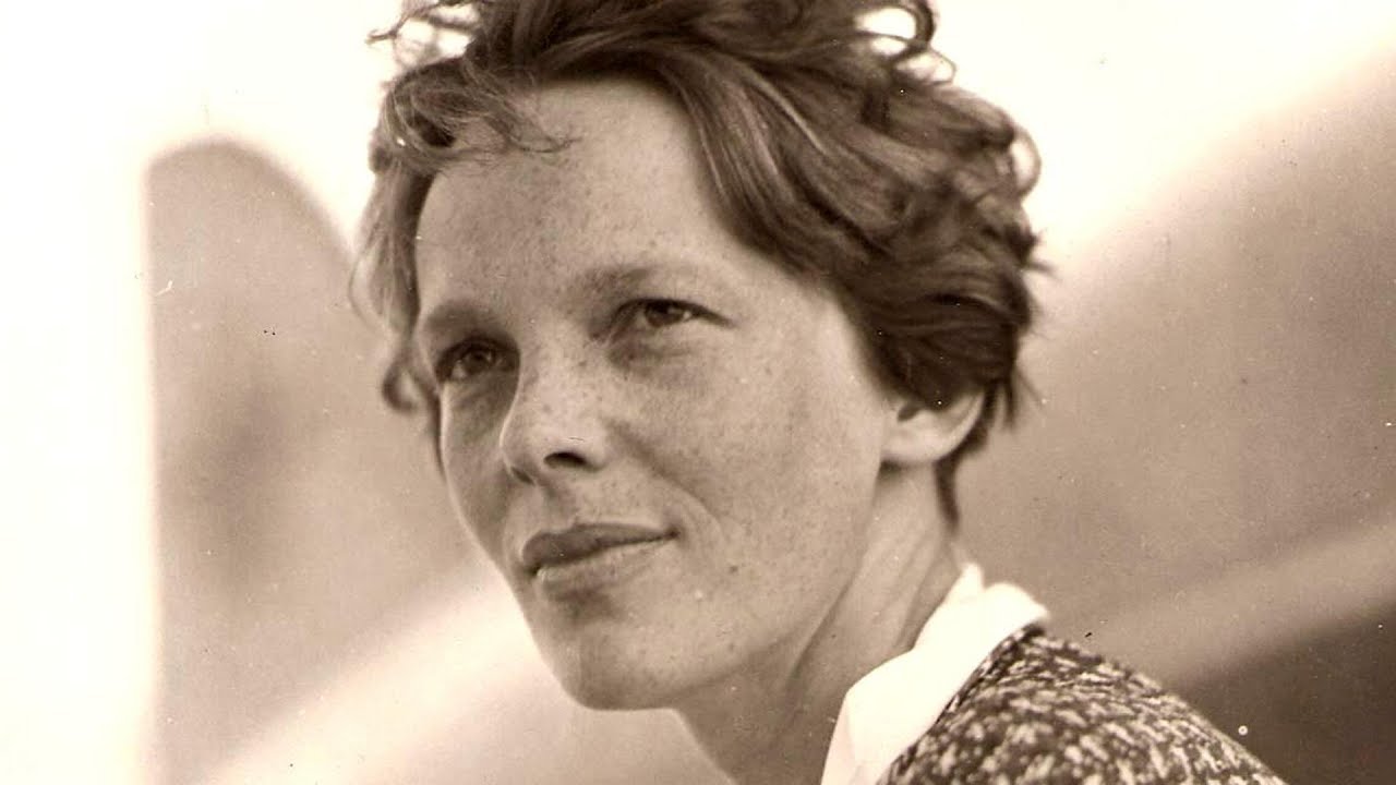 What People Actually Think Happened To Amelia Earhart - YouTube