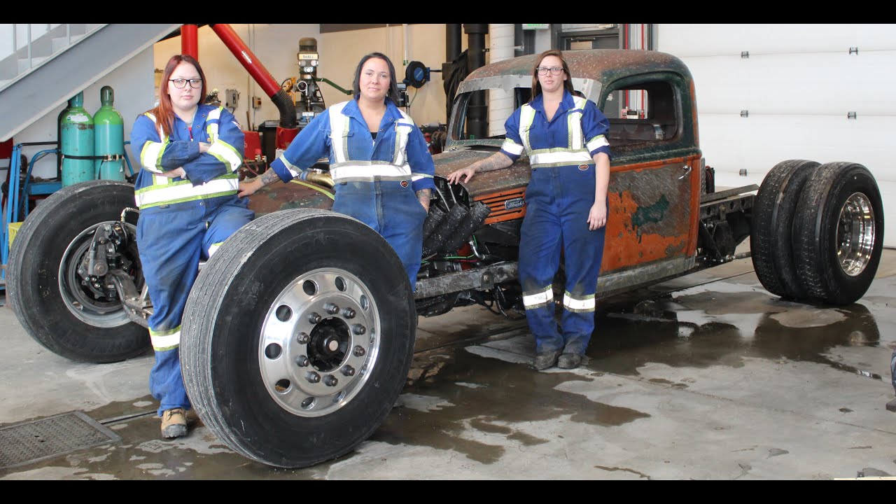 Red River College, Detroit Diesel Rat rod - YouTube