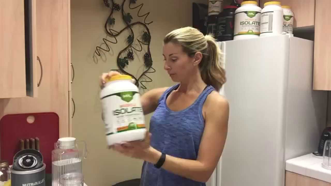 How to Make a Very Easy Whey Protein Shake! - YouTube