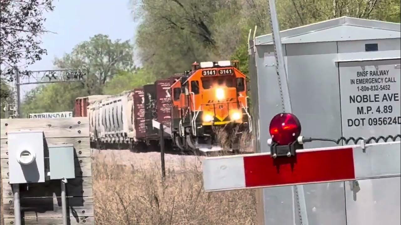 BNSF 3141 and 2648 Lead Monticello Local through Noble Ave Grade Crossing in Robbinsdale MN ...