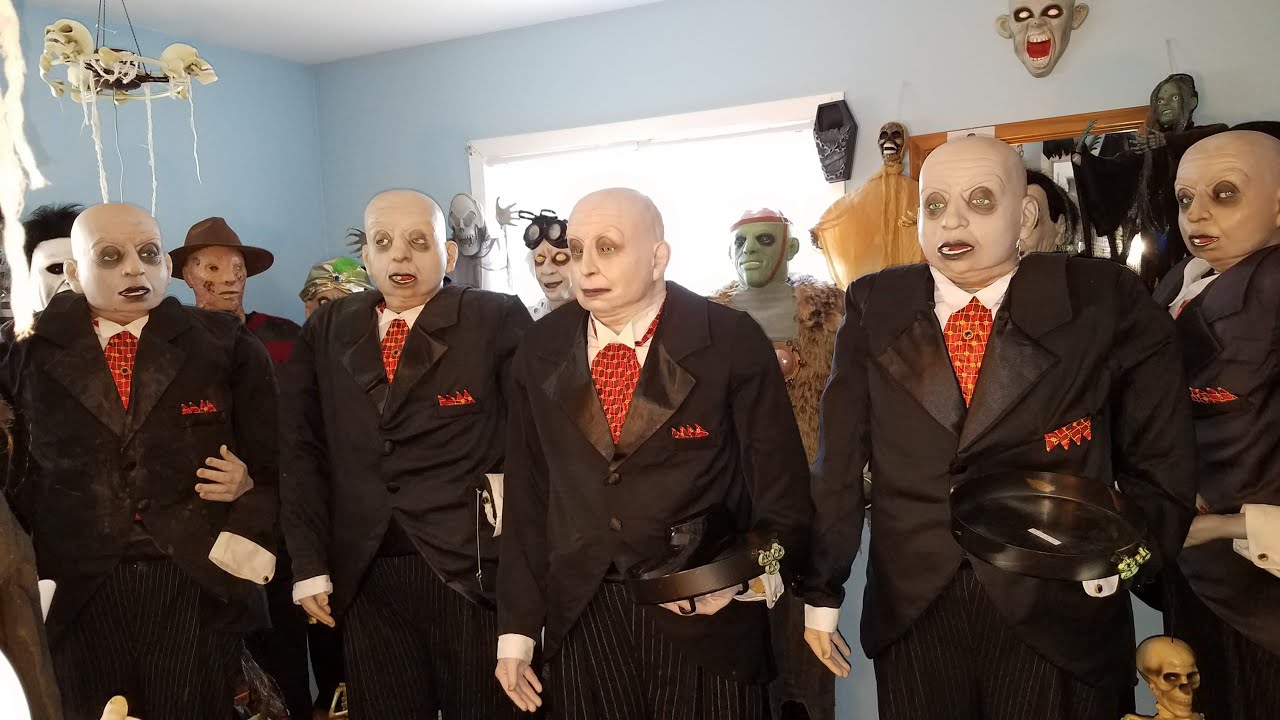 Gemmy Halloween Graves Robberson the Fat Butler Convention - YouTube