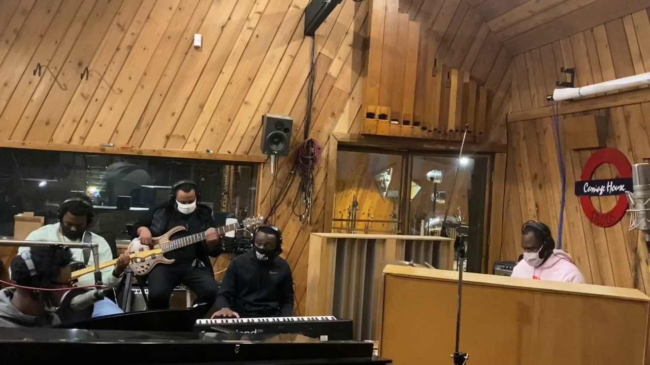 David Jones Jr. & Friends - Christmas Time Is Here - YouTube