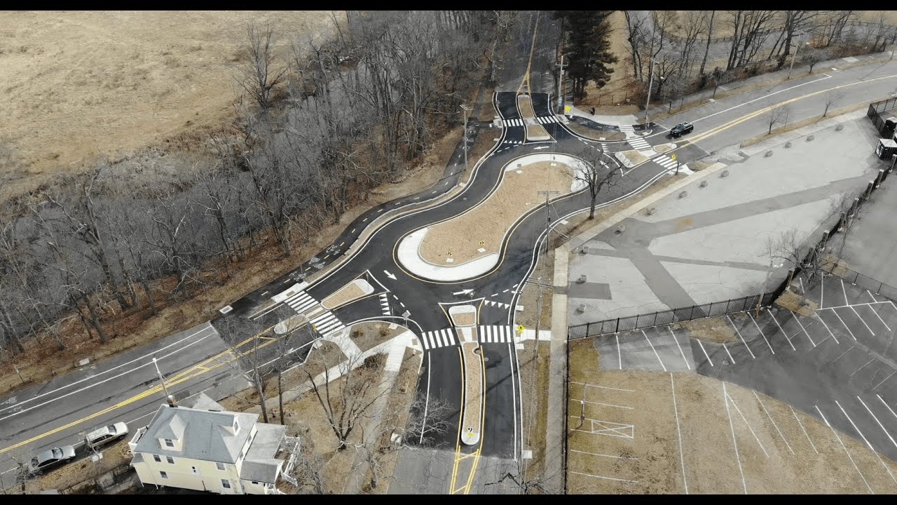 New Haven Peanut Roundabout - YouTube
