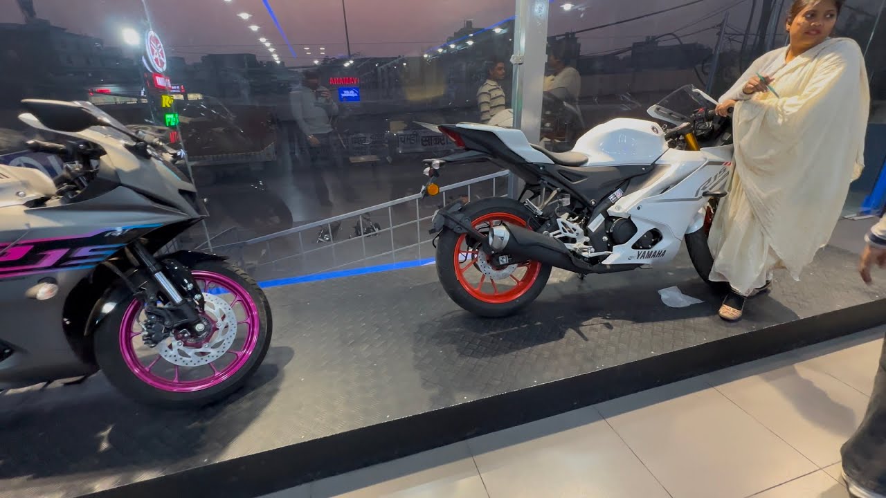 R15 v4 Latest edition || Best colour Yamaha r15 || R15 Latest edition ...