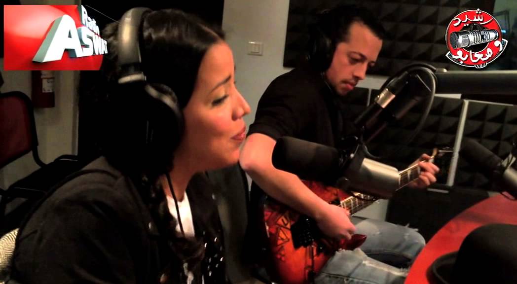 Khansa Batma & Ferdaous - Gharni - Live @ Radio Aswat - YouTube