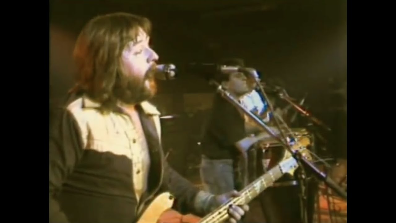 The Cooper Brothers - Know Her When I See Her (Live) - YouTube