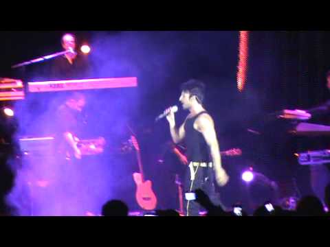 Tarkan - Arada Bir / Moscow 2009