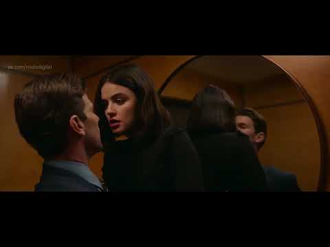 The Hating Game / Lucy Hale and Austin Stowell Kissing Scene /