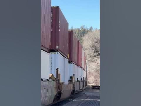 BNSF Freight train going through Flagstaff, AZ - YouTube