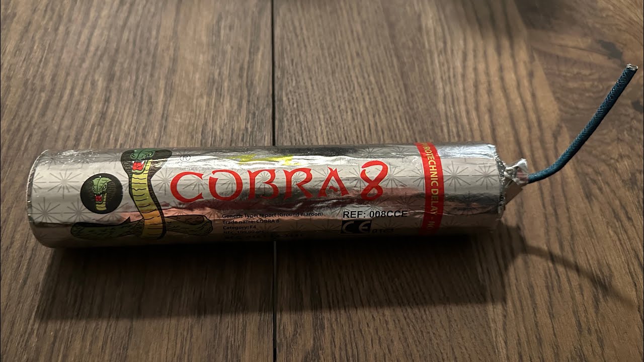 Cobra 8 100 gram - stort kanonslag - YouTube