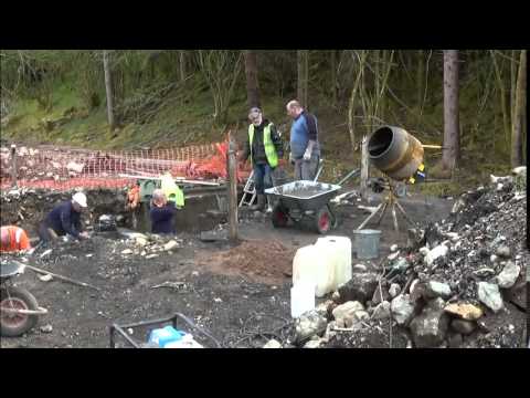 Invergarry Station - Signal Cabin construction begins - YouTube