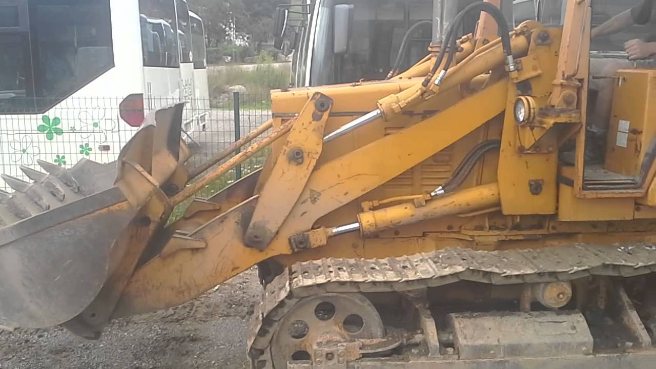 trax komatsu D31S-17 - YouTube