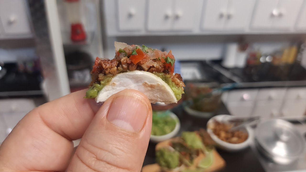 🌮¡Los tacos más PEQUEÑOS y DELICIOSOS del mundo! | Mini Mikhuy - YouTube