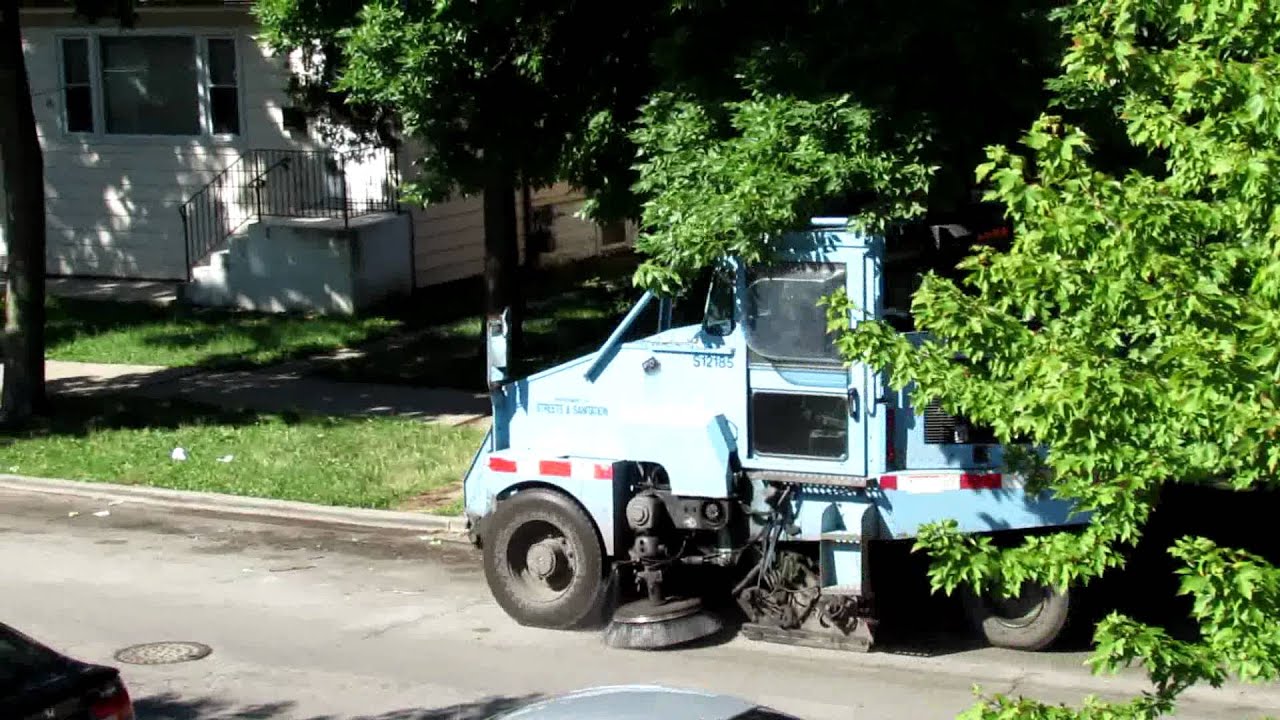 City of Chicago Elgin Pelican Street Sweeper (Dept. of Streets and ...