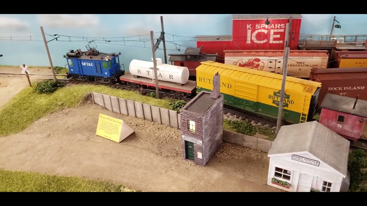 MODEL TRAINS Laval Hobby Show 2023 O Scale Live Catenary Shelf ...